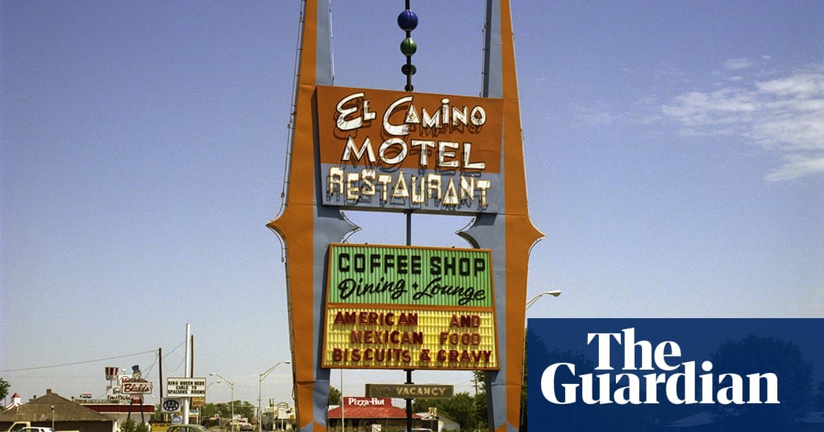 Roadside retro: Steve Fitch’s American motel signs – in pictures | Art ...
