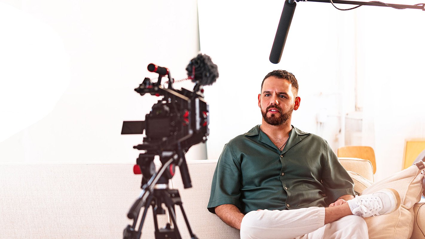 The Art of Advertising Photography: Emotions Through the Lens of ...