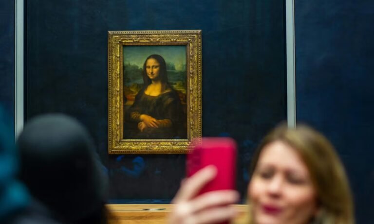 Do museums need to crack down on selfies? – The Art Newspaper